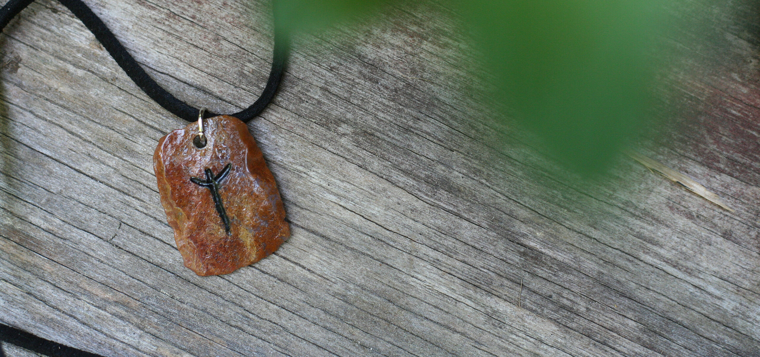 Comment utiliser un talisman runique pour la chance ? - WeMystic France