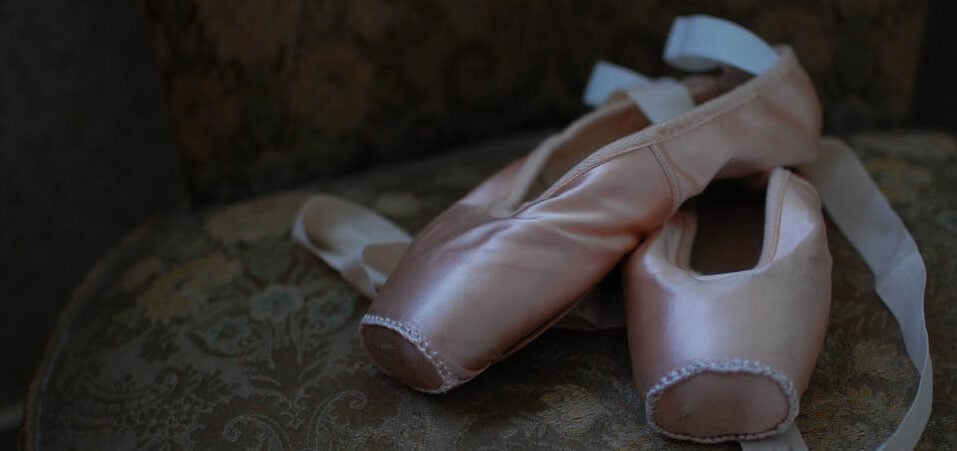 Rêver d'un chausson de ballet : quelle signification ? - WeMystic France