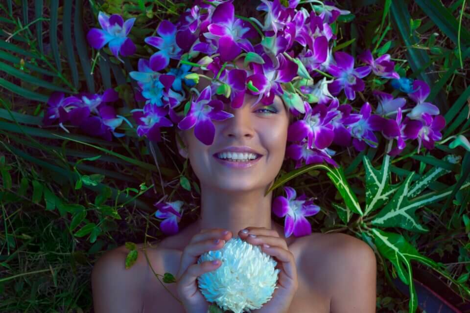 Qu’est-ce que la couleur pourpre signifie spirituellement ? - WeMystic ...