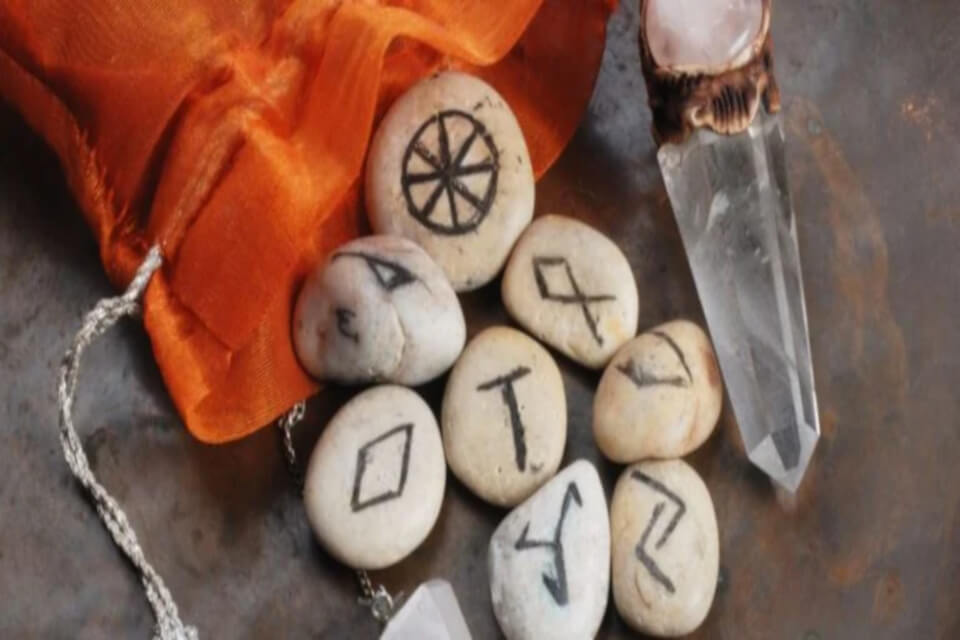 La Rune Wyrd : La Rune du Destin - WeMystic France